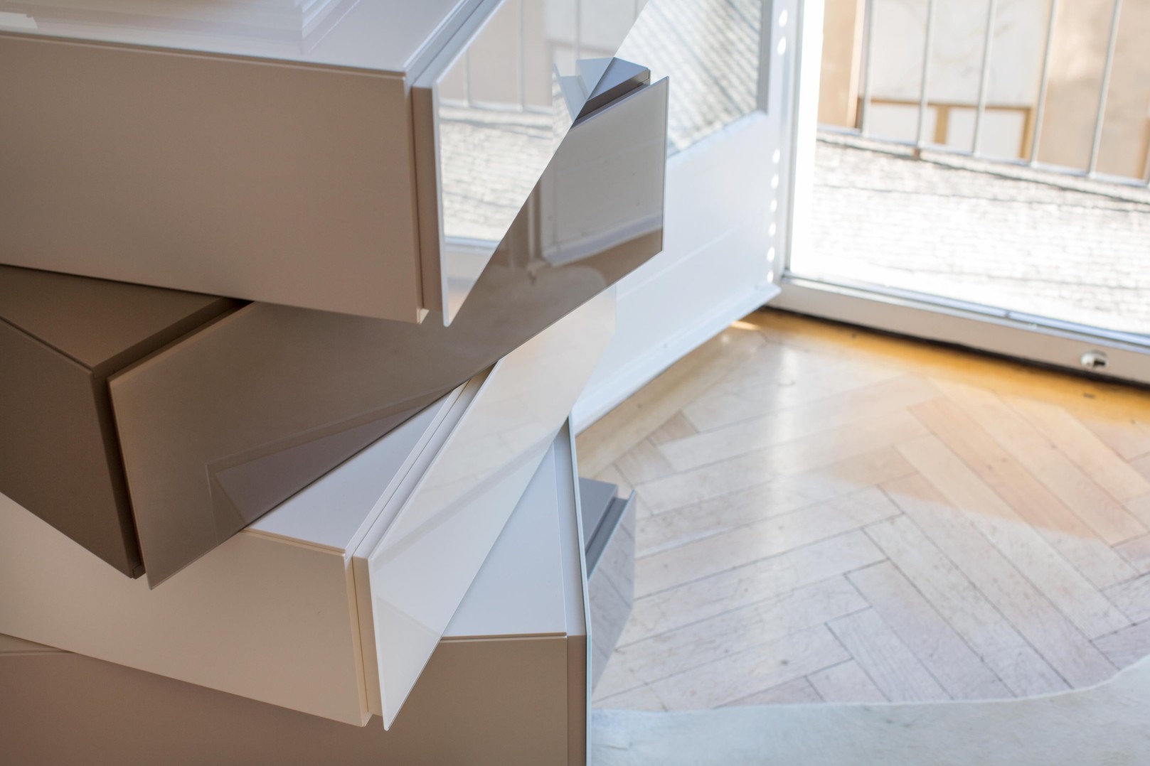 Morgana, una cassettiera dal design originale | LAGO Design